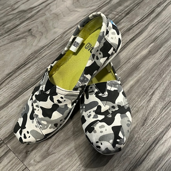Toms | Shoes | Toms Panda Print Alpargata Shoes | Poshmark